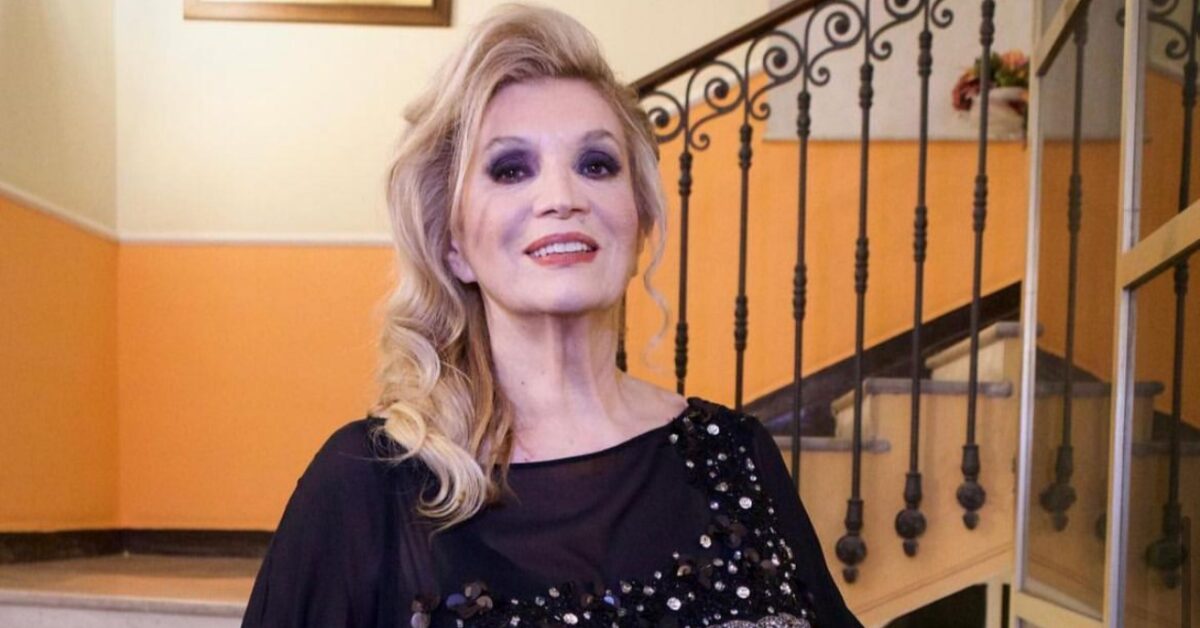 Iva Zanicchi, le condizioni di salute dopo l'incidente: il ... Iva Zanicchi, le condizioni di salute dopo l'incidente: il ...