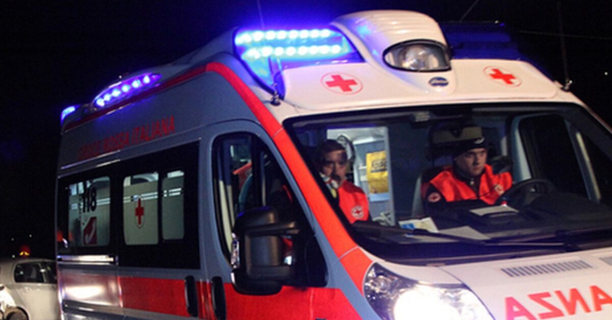 Grave incidente stradale di notte in autostrada, morta donna di 30 anni ... Grave incidente stradale di notte in autostrada, morta donna di 30 anni ...